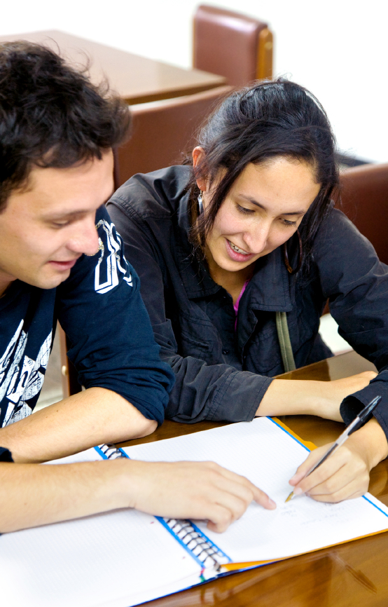 students in a library – Canvas at Penn